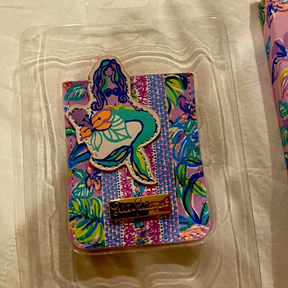 Lilly Pulitzer | Accessories | Tech Pocket | Poshmark